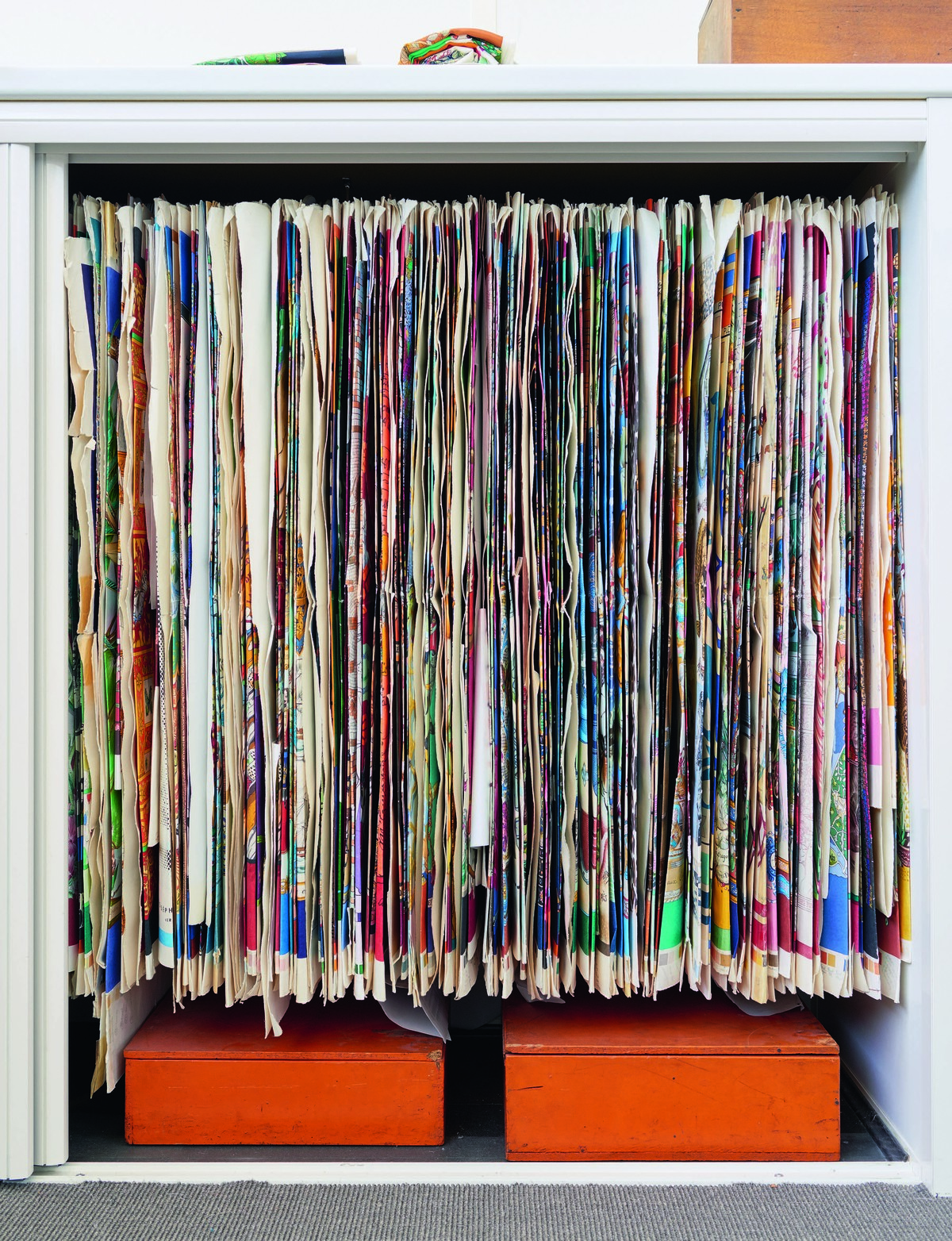 Behind the scenes. Hermes - Issue 5 - System Magazine