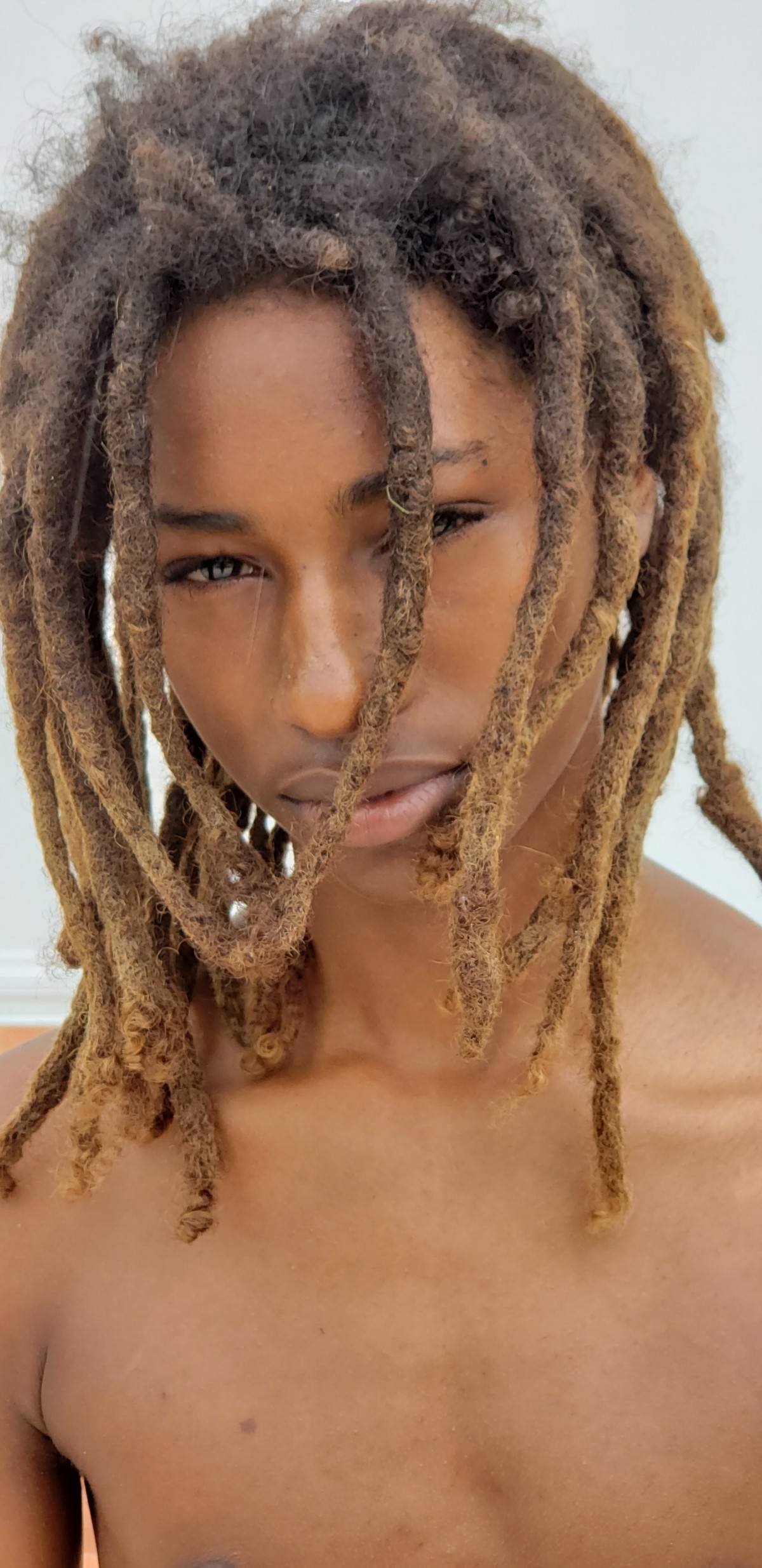 Faces. Saint International. - Issue 17 - System Magazine