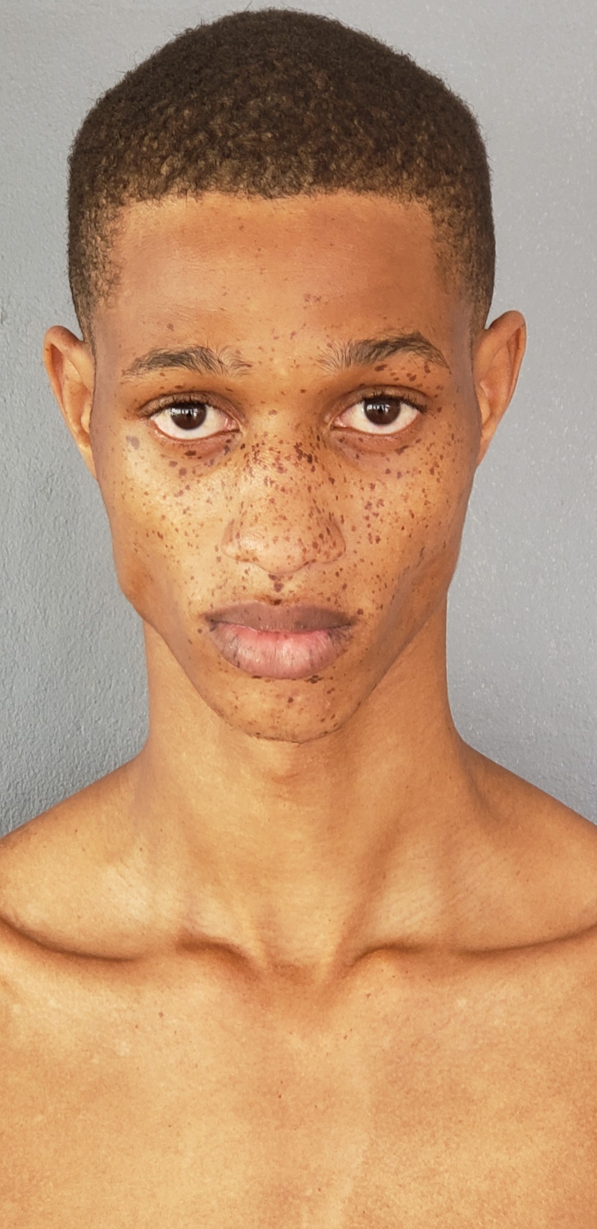 Faces. Saint International. - Issue 17 - System Magazine