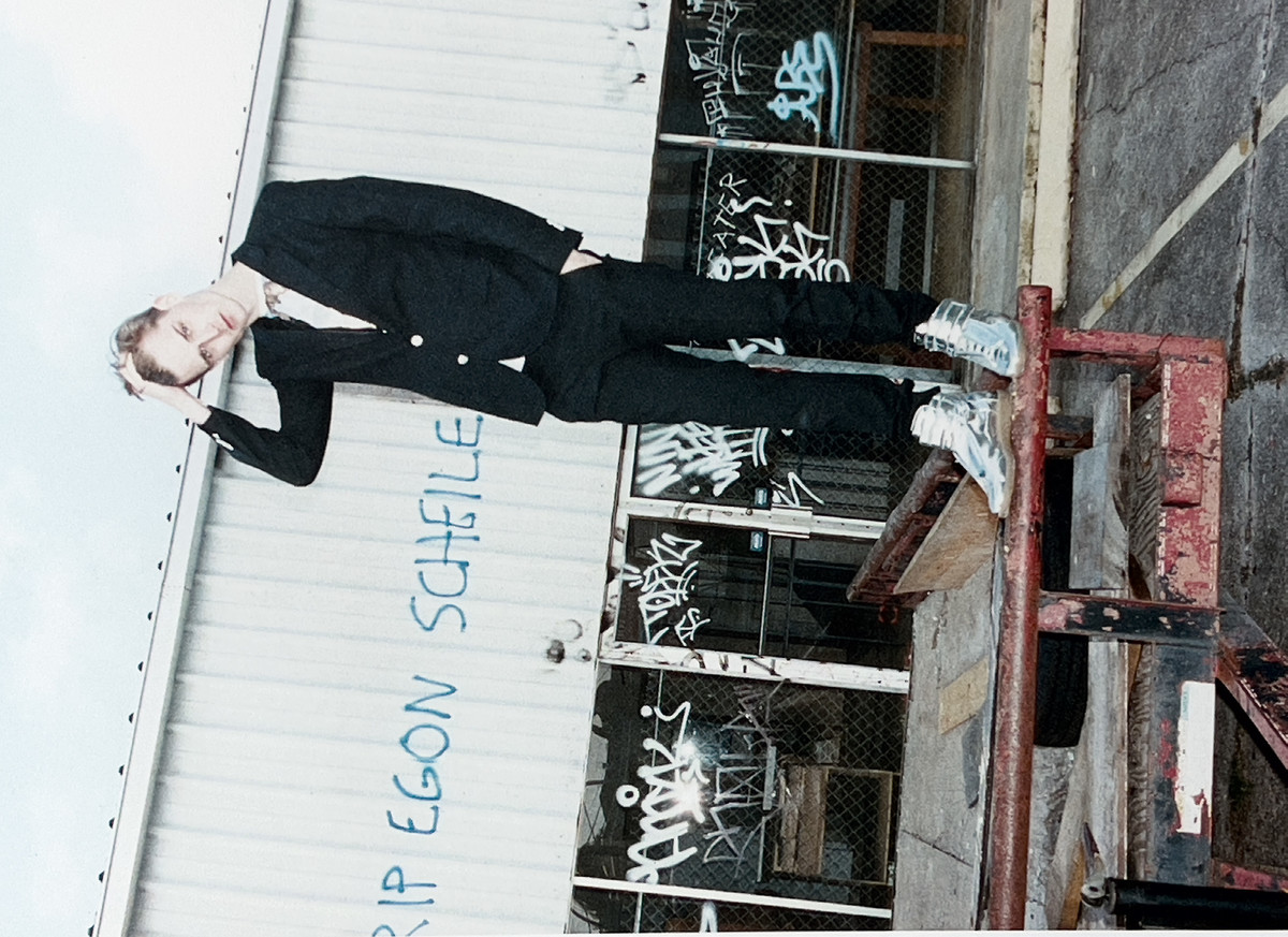 Portfolio. Dennis Freedman & Juergen Teller for Barneys. - Issue 20 ...