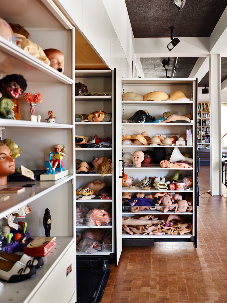 The beauty spot. Cindy Sherman & Peter Philips. - Issue 4 - System Magazine